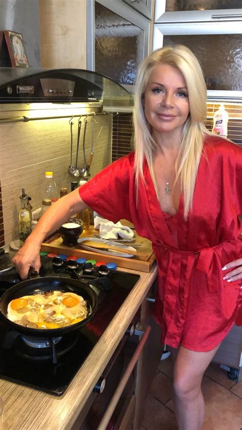 Are You Hungry Im Cooking Today Very Tasty Rcougarsandmilfssfw