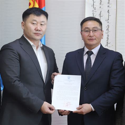 АЙМГИЙН ИТХ ЫН НАРИЙН БИЧГИЙН ДАРГЫН ҮҮРГИЙГ ТҮР ОРЛОН ГҮЙЦЭТГЭГЧЭЭР Л ЖАМЪЯНДОРЖ ТОМИЛОГДЛОО