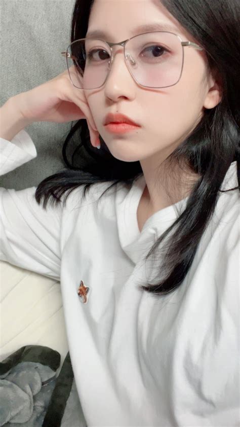 10 Times Twices Mina Looked Drop Dead Gorgeous In Glasses And