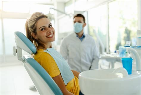 The Truth About Bad Breath Causes Cures And When To See A Dentist Thesmilecentre