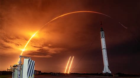 Destaque Da Nasa Foguete Falcon Heavy Da Spacex é A Foto Astronômica