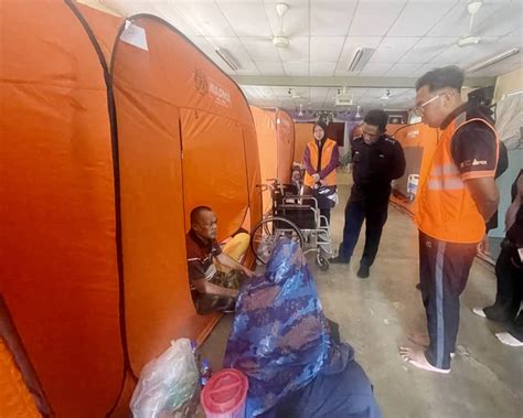 Ghairah Buat Live Banjir Polis Ambil Tindakan Kosmo Digital