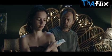 Andrea Vass Butt Breasts Scene In Sphinx Tnaflix Com