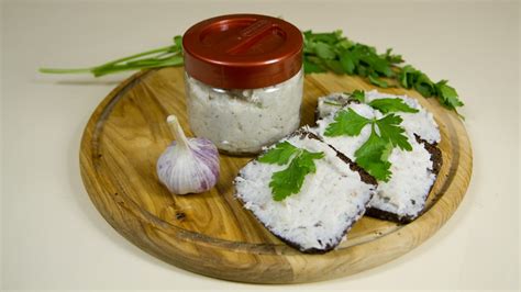 К щам-борщам! Кусочек сала или бутербродик с намазкой из прокрученного ...