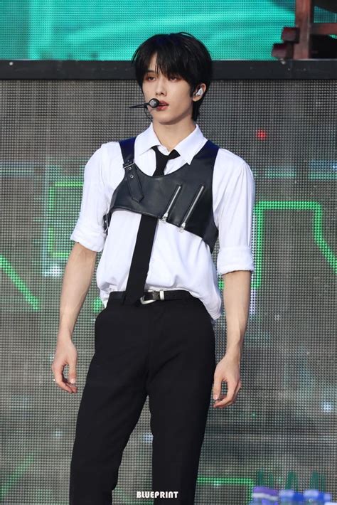 Pin Oleh Andy Os Di Nct Gambar Pacar Foto Kekasih Gambar Karakter
