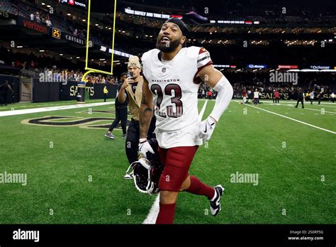 Washington Commanders Cornerback Marshon Lattimore 23 Runs Off The