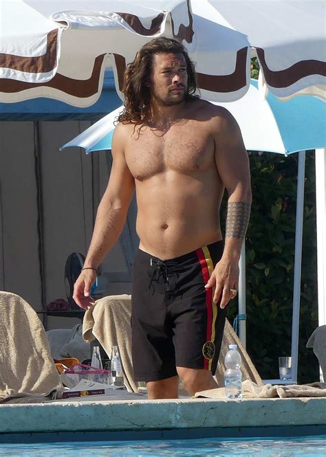Jason Momoa Goes Shirtless In Venice With Wife Lisa Bonet Pics Us Weekly