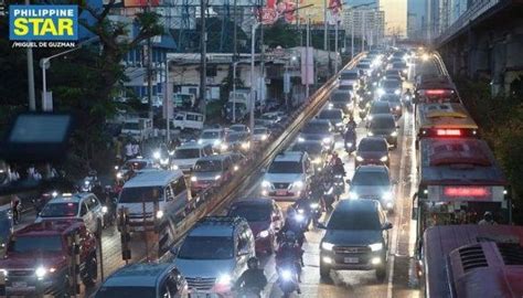vehicle output revs up 14 7 percent in 11 months