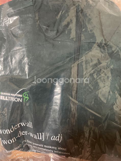 새 상품 원더월 퀸즈마스터 윈드 브레이커 바람막이 패딩야상점퍼 중고나라