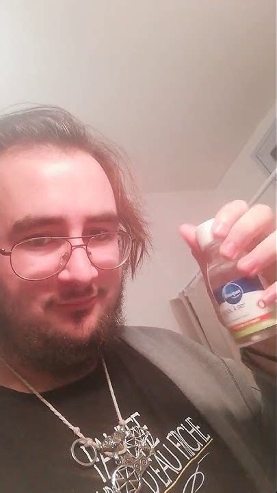 Coronavirus Je Bois De Lalcool À 90 Challenge Sa Tourne Mal