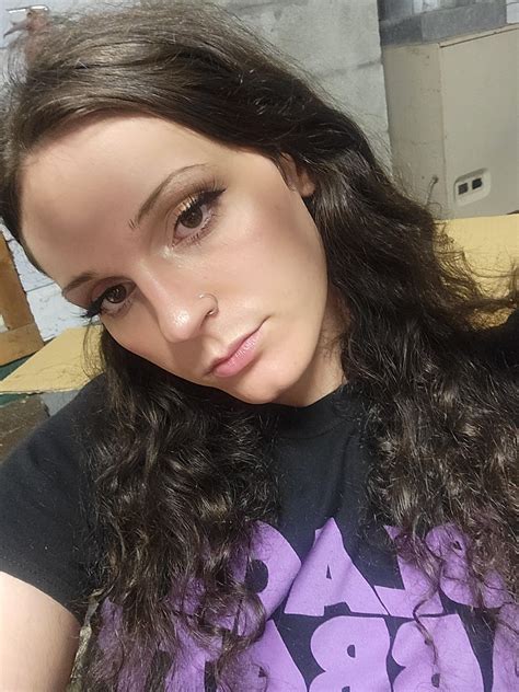 Do I Pass Usually Gendered Correctly But Idk If I Look Trans R