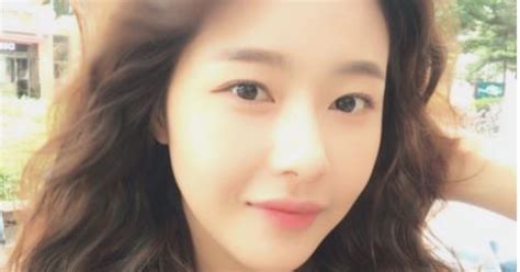 박하나 스탠다드 푸들 연상시키는 헤어스타일 파격 변신