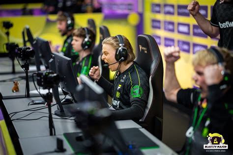 NIP segue em frente no BLAST tv Paris Major Fraglíder