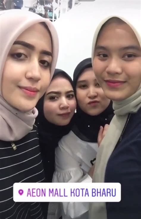 Awek Baju Hijau Tumbex