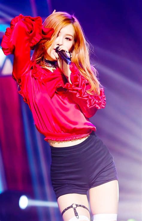 Blackpink Rosé Lisa Rosé Jennie Lisa Jennie And Rosé Rosé And Lisa