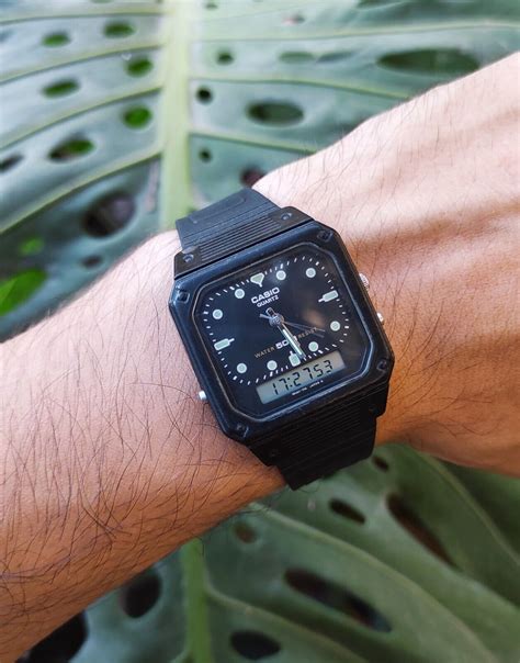 Casio Aq 30w Ana Digi 1983 Worn By Eddie Murphy In Beverly Hills