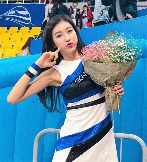 Koreans Cant Decide Whether This Cheerleader Is More Cute Or Sexy