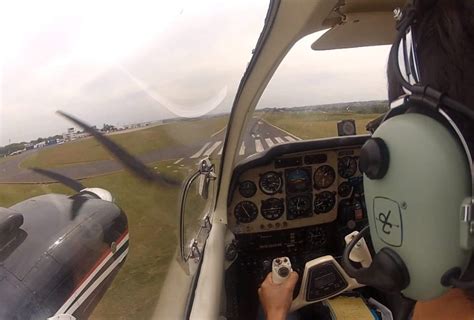 Pilot Induced Oscillations Are You A Sinner Or A Victim Air Facts