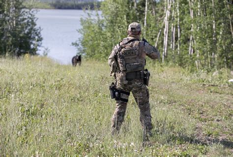 A Rcmp Ert Officer Encounters A Bear During A Manhunt For Murder