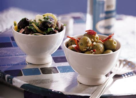 Zeewolf Geflambeerd Met Ouzo Recept Allerhande Albert Heijn