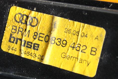 Audi A4 B6 8e 2000 2005 Galinių Dešinių Durų Stiklo Pakelėjas
