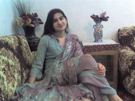 Hd Wallpapers And Urdu Poetry Desi Girls Pics Images