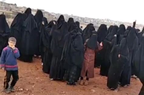 احتجاجات تطالب تحرير الشام بالإفراج عن المعتقلين في سجونها North