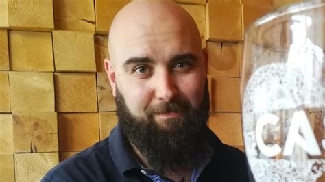 Pablo González Przybywa Do Brukseli 16 Miesięcy Po Uwięzieniu W Polsce