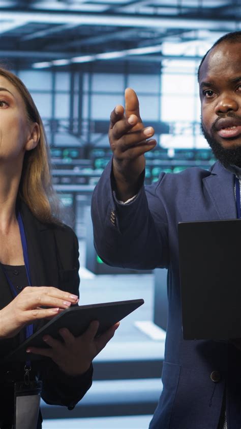 Vertical Sistema Administradores En Datos Centrar Supervisando Servidor Operaciones Utilizando