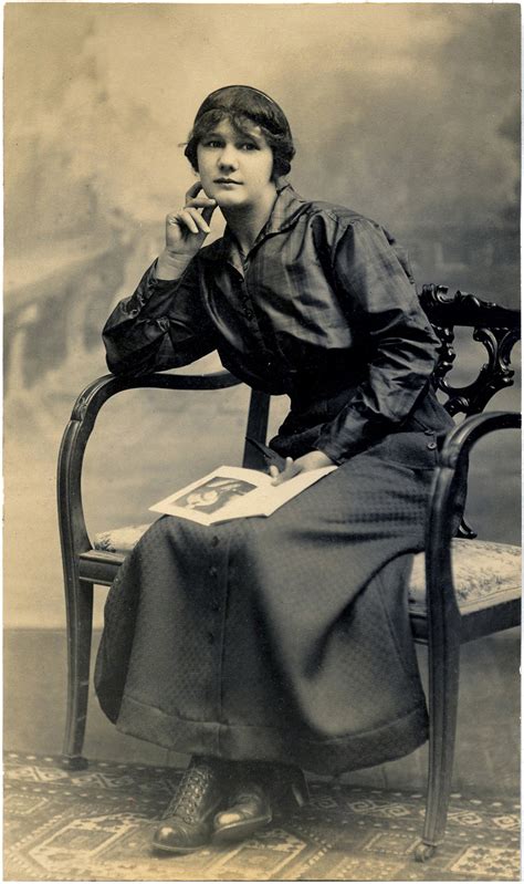 Vintage Women Images