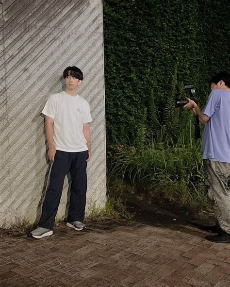 伊東健人さんのインスタグラム写真 伊東健人instagram 「「戯言」のグッズt着て写真撮ってきた。」9月20日 23時54分