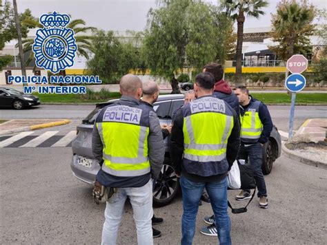 La Policía Nacional detiene a un presunto estafador que se hacía pasar