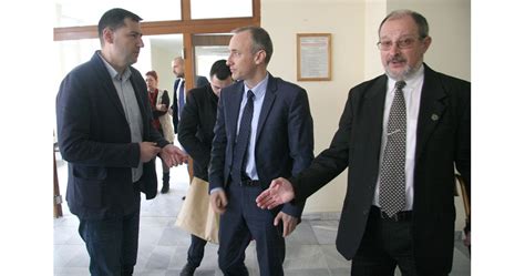 Министър Красимир Вълчев Най голям недостиг на учители ще има след 10 г