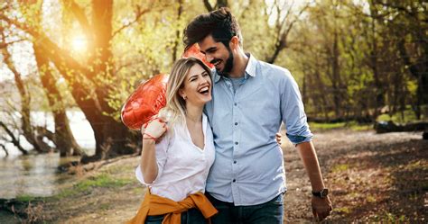 Vacaciones De Verano Celebración Y Concepto De Citas Pareja Feliz