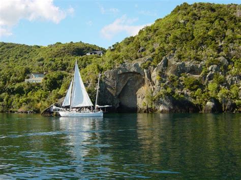 Paseo En Barco Por El Lago Taupo