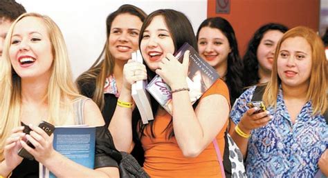 Comunidade reúne mil fãs de livros eróticos Ilustrada Folha de S Paulo