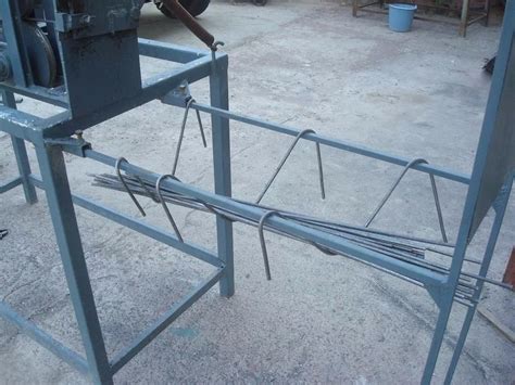 Máquina Para Enderezar Cortar Y Doblar Alambrón 1690000 En