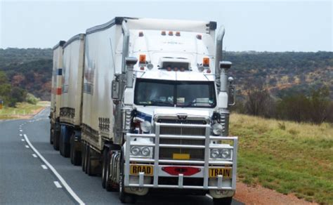 Протест в Червен бряг срещу неправомерно преминаване на тежкотоварни камиони Информационна