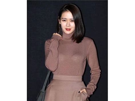 In Photos The Stunning Looks Of K Drama Actress Son Ye Jin Gma Entertainment