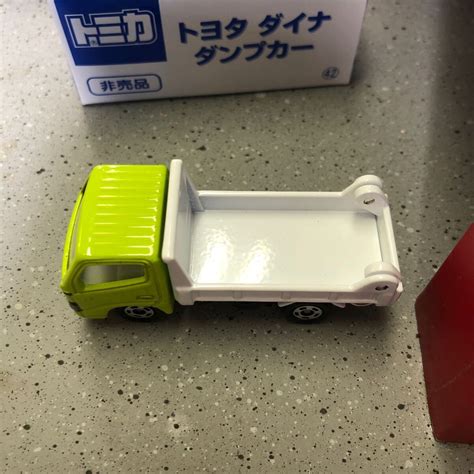 Yahooオークション 非売品 トミカ Tomica トヨタ ダイナ ダンプカー