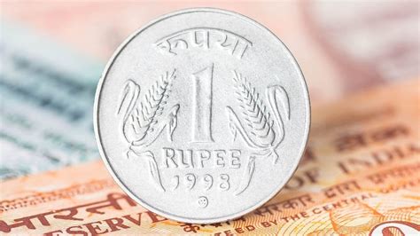 Rupee Falls 10 Paise To Close At 8231 Against Dollar