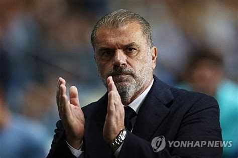 거봐 손흥민 덕에 이겼다고 하잖아토트넘 감독 손흥민에게 빨리 패스→승리 예상했다