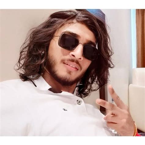 Sujeet Durga Singh Sujeetsingh09 • Threads Say More