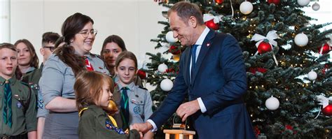 Prime Minister Donald Tusk Receives The Peace Light Of Bethlehem From