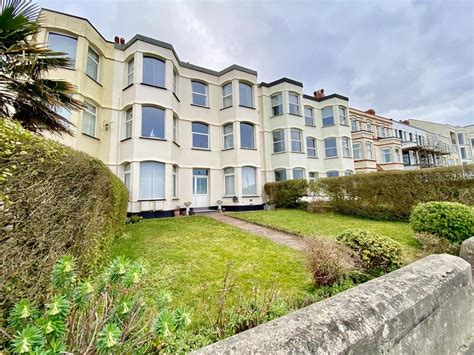 West End Parade Pwllheli 3 Bed Flat £725 Pcm £167 Pw