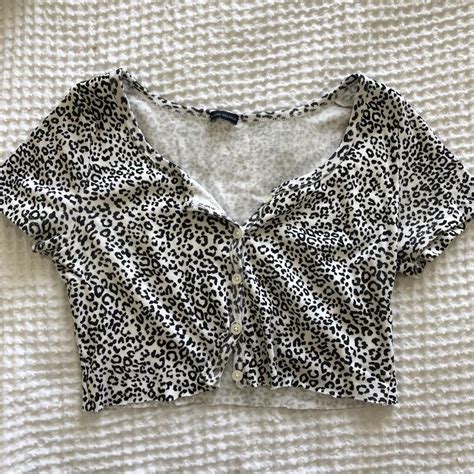 Brandy Melville Cheetah Zelly Top One Size Perfect Depop