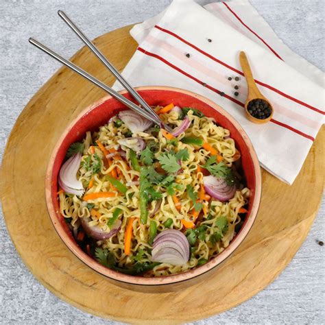 سالاد نودل سرد Chef Hoo Noodles