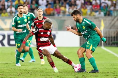 JOGANDO RESERVAS FLAMENGO DOMINA A PARTIDA E VENCE O CUIABÁ NA