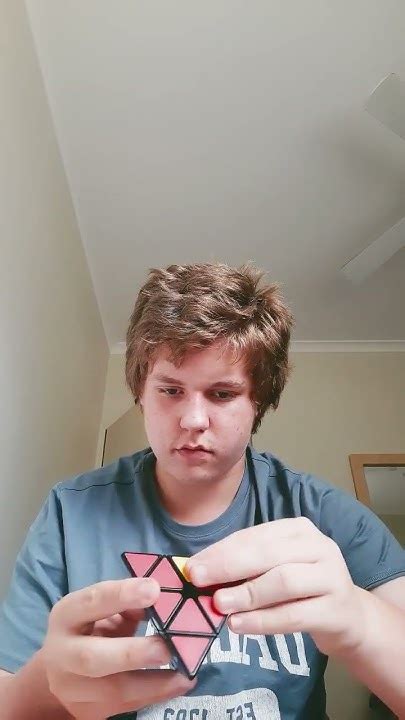 Solving The Pyraminx Youtube