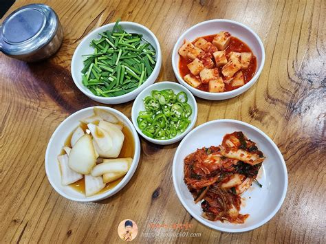 피순대가 들어있는 맛있는 순댓국 태기산더덕순대 By 직장인 점심 메뉴 탐방